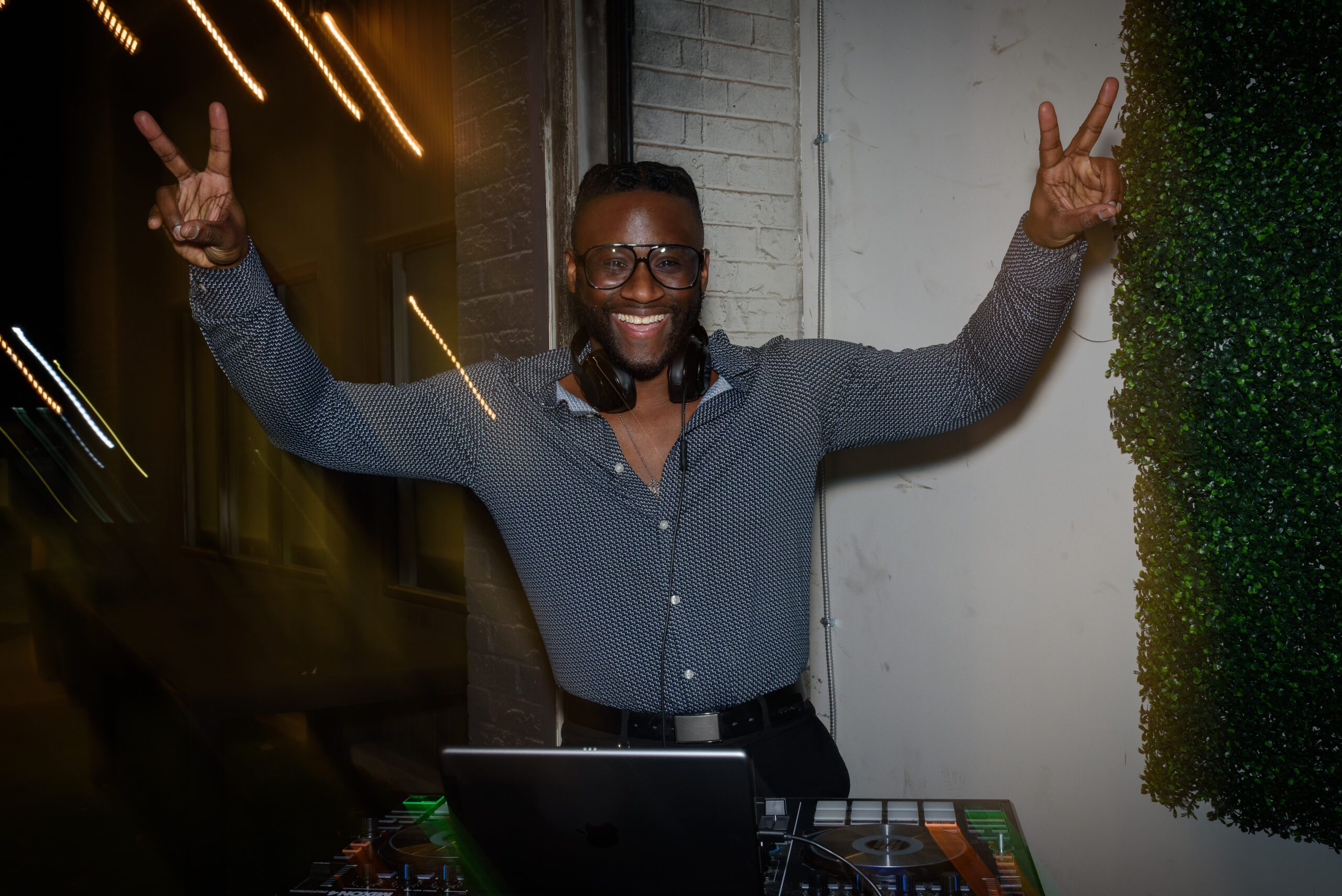 cj dj - Leadership Everyone